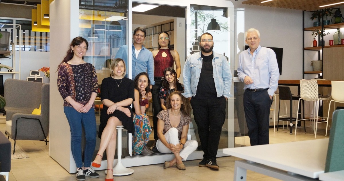 How Chile Works and Lives: A Closer Look with Contatto ~ Silen
